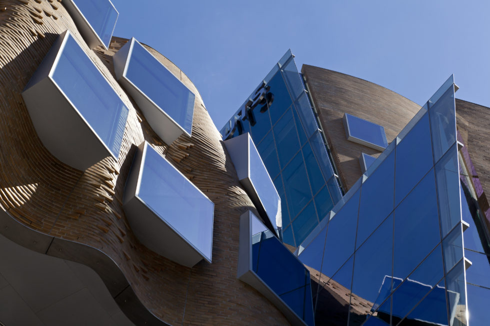 Gehry’s first Australian building: The Dr Chau Chak Wing Building ...